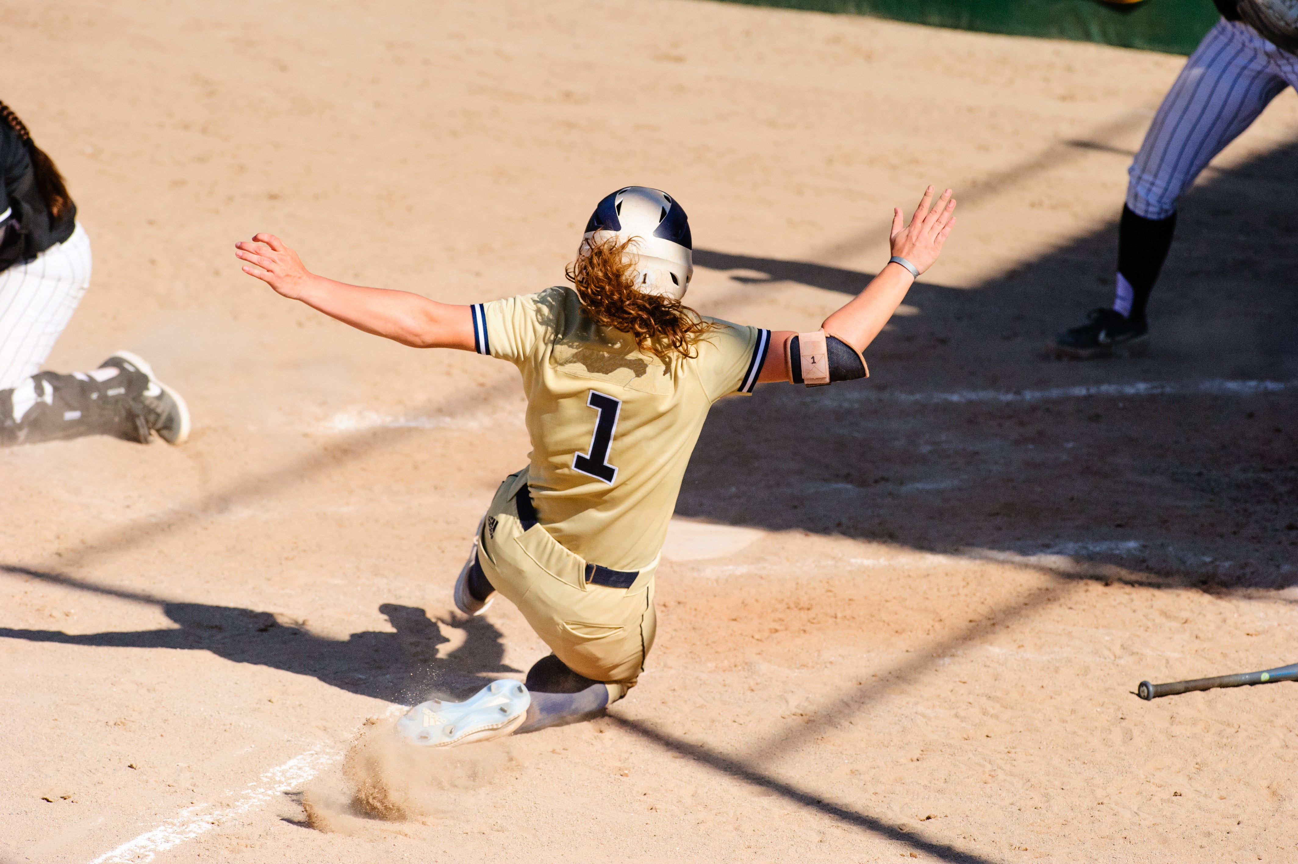 Softball – Hit Run Steal